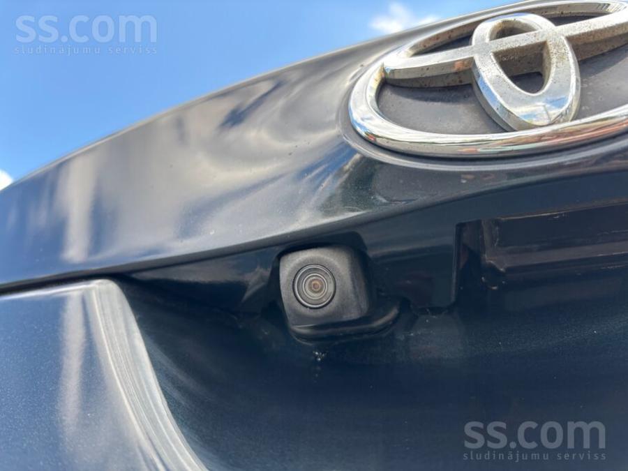 Melns Toyota Auris 2016 Rīga, ar dzinēja tilpumu 1.60 L un nobraukumu 164 tūkst. km par 8900 €, foto 21 vietnē AUTOMOTO.COM.LV