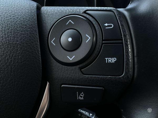 Melns Toyota Auris 2016 Viļņa, ar dzinēja tilpumu 1.80 L un nobraukumu 212 tūkst. km par 10550 €, foto 10 vietnē AUTOMOTO.COM.LV