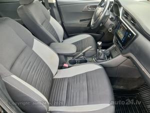 Melns Toyota Auris 2016 Tartu, ar dzinēja tilpumu 1.60 L un nobraukumu 202 tūkst. km par 6500 €, foto 9 vietnē AUTOMOTO.COM.LV