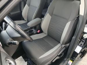 Melns Toyota Auris 2016 Tartu, ar dzinēja tilpumu 1.60 L un nobraukumu 202 tūkst. km par 6500 €, foto 10 vietnē AUTOMOTO.COM.LV