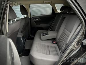 Melns Toyota Auris 2016 Rīga, ar dzinēja tilpumu 1.80 L un nobraukumu 140 tūkst. km par 10495 €, foto 11 vietnē AUTOMOTO.COM.LV