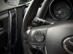 Black Toyota Auris 2016 in Riga, with an engine capacity of 1.80 L and mileage of 140 thousand km for 10495 €, photo 23 on AUTOMOTO.COM.LV