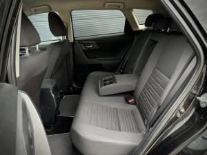 Black Toyota Auris 2016 in Riga, with an engine capacity of 1.80 L and mileage of 140 thousand km for 10495 €, photo 11 on AUTOMOTO.COM.LV