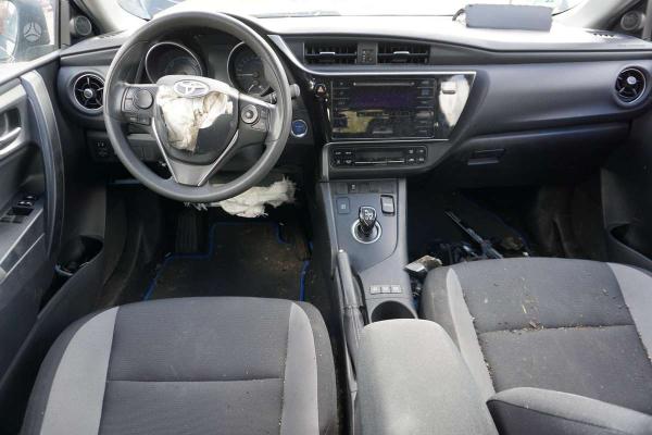 Toyota Auris 2016 Klaipėda vietnē Melns Toyota Auris 2016 Klaipėda, ar dzinēja tilpumu 1.80 L un nobraukumu 159 tūkst. km par 2300 €, foto 11 vietnē AUTOMOTO.COM.LV