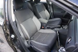 Black Toyota Auris 2016 in Klaipeda, with an engine capacity of 1.80 L and mileage of 159 thousand km for 2300 €, photo 13 on AUTOMOTO.COM.LV