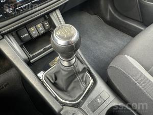 Черный Тойота Аурис 2019 в Рига, объемом двигателя 1.60 л и пробегом 28 тыс. км за 15490 €, фото 27 на AUTOMOTO.COM.LV