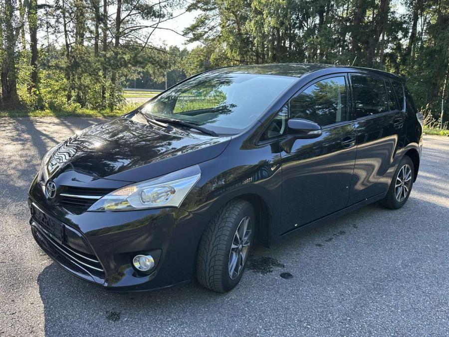 Melns Toyota Auris 2014 Ukmergė, ar dzinēja tilpumu 1.60 L un nobraukumu 246 tūkst. km par 5350 €, foto 1 vietnē AUTOMOTO.COM.LV