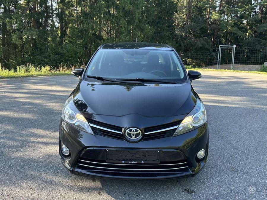 Melns Toyota Auris 2014 Ukmergė, ar dzinēja tilpumu 1.60 L un nobraukumu 246 tūkst. km par 5350 €, foto 3 vietnē AUTOMOTO.COM.LV