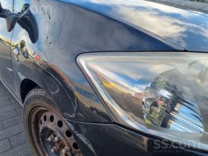 Melns Toyota Auris 2007 Rīga, ar dzinēja tilpumu 2.20 L un nobraukumu 245 tūkst. km par 1250 €, foto 5 vietnē AUTOMOTO.COM.LV
