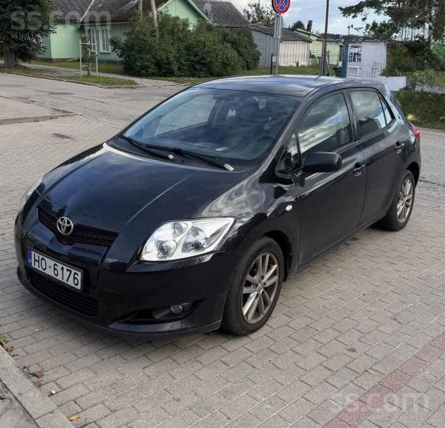 Melns Toyota Auris 2011 Jūrmala, ar dzinēja tilpumu 1.40 L un nobraukumu 249 tūkst. km par 1200 €, foto 1 vietnē AUTOMOTO.COM.LV