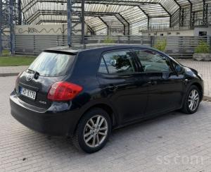 Melns Toyota Auris 2011 Jūrmala, ar dzinēja tilpumu 1.40 L un nobraukumu 249 tūkst. km par 1200 €, foto 3 vietnē AUTOMOTO.COM.LV