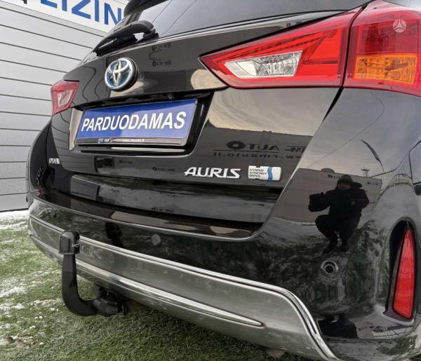 Melns Toyota Auris 2013 Panevēža, ar dzinēja tilpumu 1.80 L un nobraukumu 260 tūkst. km par 8800 €, foto 7 vietnē AUTOMOTO.COM.LV