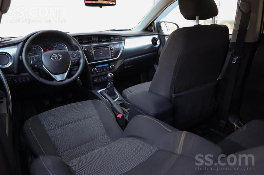 Melns Toyota Auris 2013 Rīga, ar dzinēja tilpumu 2.00 L un nobraukumu 0 tūkst. km par 5995 €, foto 10 vietnē AUTOMOTO.COM.LV