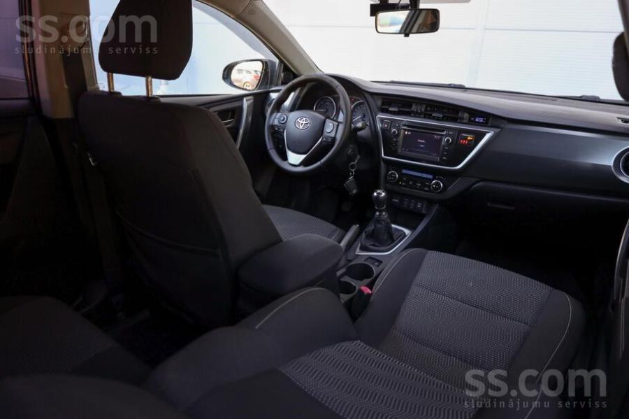 Melns Toyota Auris 2013 Rīga, ar dzinēja tilpumu 2.00 L un nobraukumu 0 tūkst. km par 5995 €, foto 16 vietnē AUTOMOTO.COM.LV