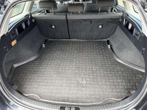 Melns Toyota Auris 2013 Utena, ar dzinēja tilpumu 2.00 L un nobraukumu 260 tūkst. km par 4590 €, foto 16 vietnē AUTOMOTO.COM.LV