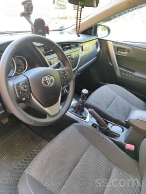 Melns Toyota Auris 2013 Daugavpils, ar dzinēja tilpumu 1.40 L un nobraukumu 303 tūkst. km par 5400 €, foto 7 vietnē AUTOMOTO.COM.LV
