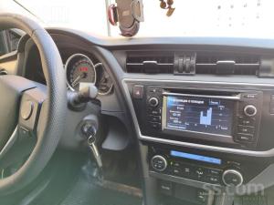 Melns Toyota Auris 2013 Daugavpils, ar dzinēja tilpumu 1.40 L un nobraukumu 303 tūkst. km par 5400 €, foto 8 vietnē AUTOMOTO.COM.LV