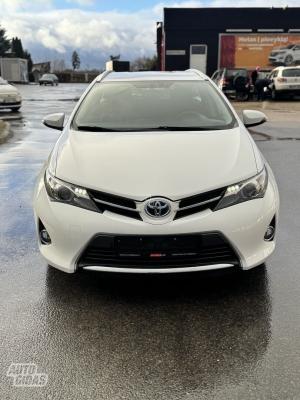 Melns Toyota Auris 2014 Viļņa, ar dzinēja tilpumu 1.80 L un nobraukumu 211 tūkst. km par 8950 €, foto 2 vietnē AUTOMOTO.COM.LV