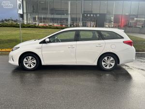 Melns Toyota Auris 2014 Viļņa, ar dzinēja tilpumu 1.80 L un nobraukumu 211 tūkst. km par 8950 €, foto 6 vietnē AUTOMOTO.COM.LV