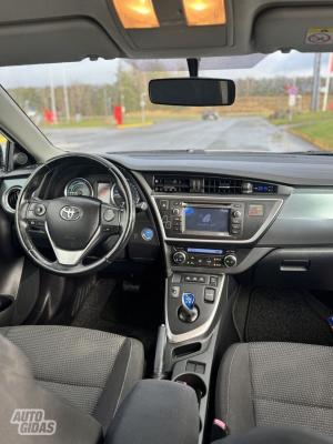 Melns Toyota Auris 2014 Viļņa, ar dzinēja tilpumu 1.80 L un nobraukumu 211 tūkst. km par 8950 €, foto 8 vietnē AUTOMOTO.COM.LV