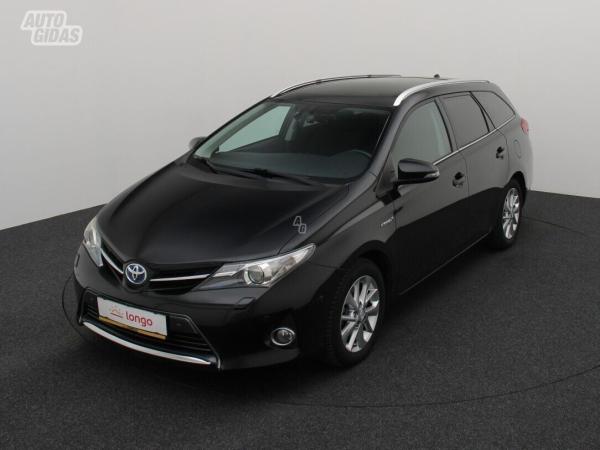 Melns Toyota Auris 2014 Viļņa, ar dzinēja tilpumu 1.80 L un nobraukumu 251 tūkst. km par 9499 €, foto 1 vietnē AUTOMOTO.COM.LV