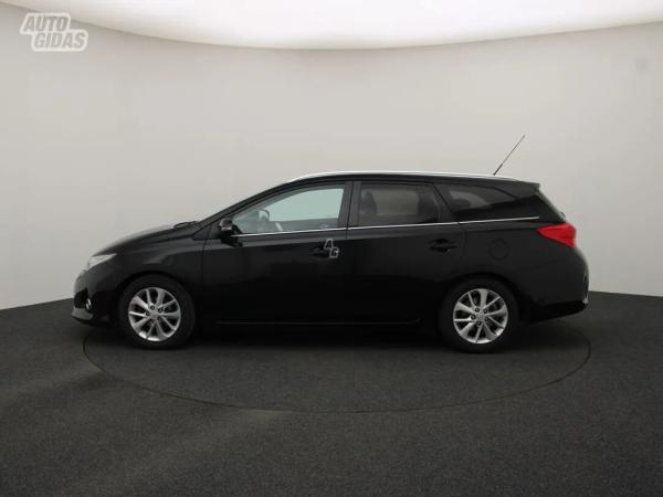 Melns Toyota Auris 2014 Viļņa, ar dzinēja tilpumu 1.60 L un nobraukumu 191 tūkst. km par 7499 €, foto 6 vietnē AUTOMOTO.COM.LV