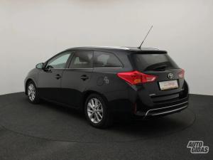 Melns Toyota Auris 2014 Viļņa, ar dzinēja tilpumu 1.60 L un nobraukumu 191 tūkst. km par 7499 €, foto 8 vietnē AUTOMOTO.COM.LV