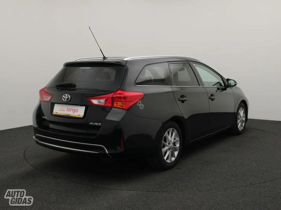 Melns Toyota Auris 2014 Viļņa, ar dzinēja tilpumu 1.60 L un nobraukumu 191 tūkst. km par 7499 €, foto 9 vietnē AUTOMOTO.COM.LV