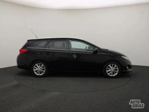 Melns Toyota Auris 2014 Viļņa, ar dzinēja tilpumu 1.60 L un nobraukumu 191 tūkst. km par 7499 €, foto 10 vietnē AUTOMOTO.COM.LV
