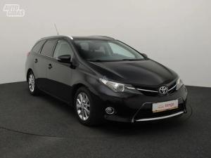 Melns Toyota Auris 2014 Viļņa, ar dzinēja tilpumu 1.60 L un nobraukumu 191 tūkst. km par 7499 €, foto 11 vietnē AUTOMOTO.COM.LV