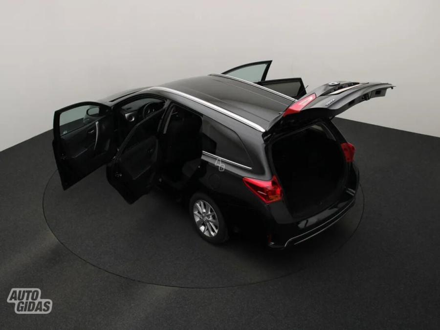 Melns Toyota Auris 2014 Viļņa, ar dzinēja tilpumu 1.60 L un nobraukumu 191 tūkst. km par 7499 €, foto 14 vietnē AUTOMOTO.COM.LV