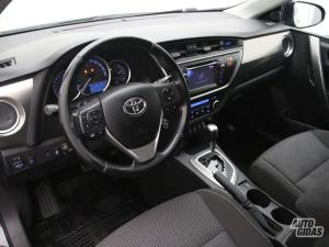 Melns Toyota Auris 2014 Viļņa, ar dzinēja tilpumu 1.60 L un nobraukumu 191 tūkst. km par 7499 €, foto 17 vietnē AUTOMOTO.COM.LV