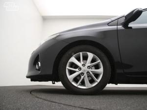 Melns Toyota Auris 2014 Viļņa, ar dzinēja tilpumu 1.60 L un nobraukumu 191 tūkst. km par 7499 €, foto 27 vietnē AUTOMOTO.COM.LV