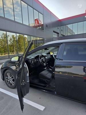 Melns Toyota Auris 2014 Klaipėda, ar dzinēja tilpumu 2.00 L un nobraukumu 280 tūkst. km par 5900 €, foto 8 vietnē AUTOMOTO.COM.LV