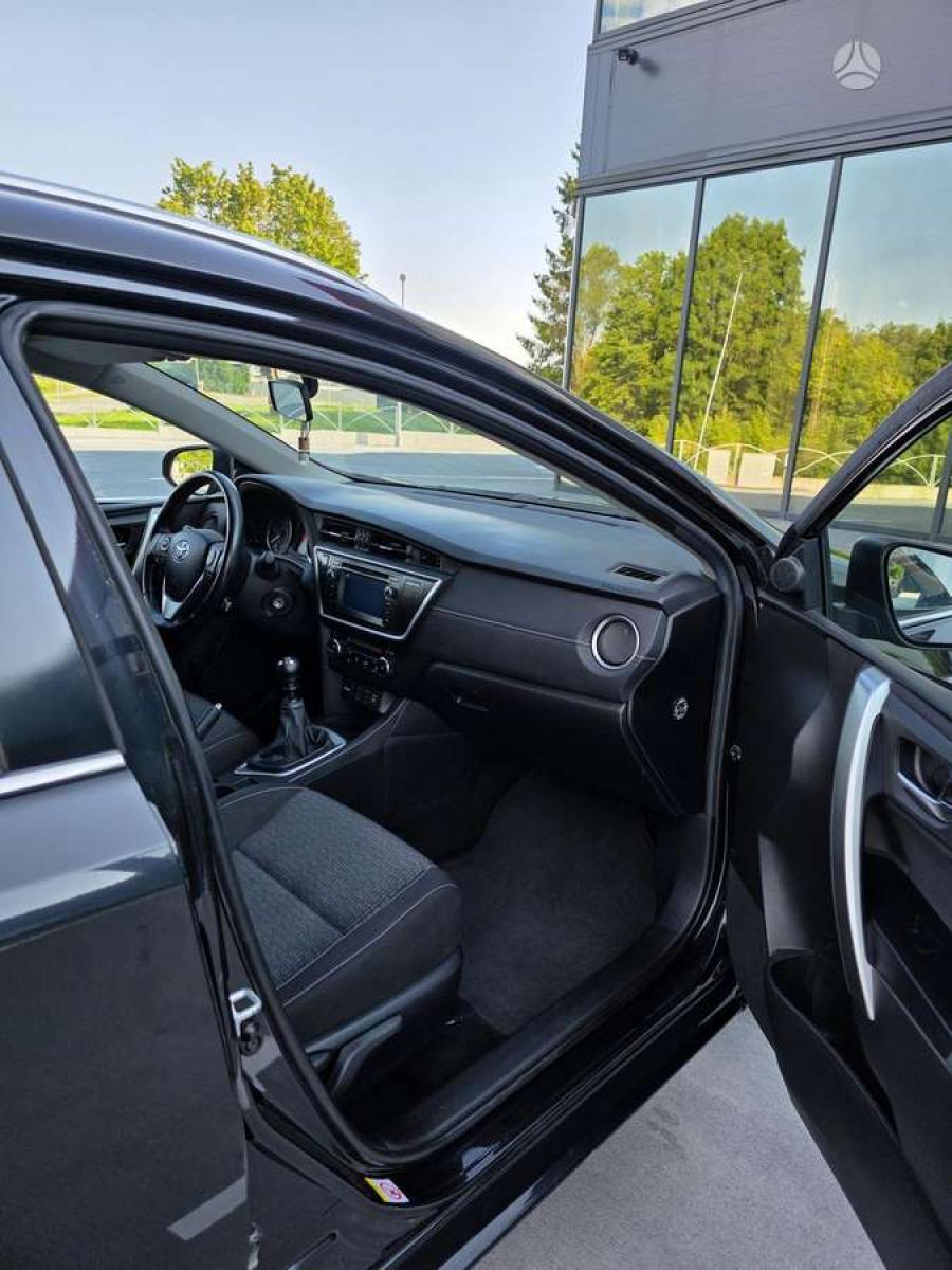 Melns Toyota Auris 2014 Klaipėda, ar dzinēja tilpumu 2.00 L un nobraukumu 280 tūkst. km par 5900 €, foto 11 vietnē AUTOMOTO.COM.LV