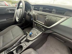 Black Toyota Auris 2014 in Vilnius, with an engine capacity of 1.80 L and mileage of 235 thousand km for 9850 €, photo 16 on AUTOMOTO.COM.LV