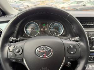 Black Toyota Auris 2014 in Vilnius, with an engine capacity of 1.80 L and mileage of 235 thousand km for 9850 €, photo 22 on AUTOMOTO.COM.LV