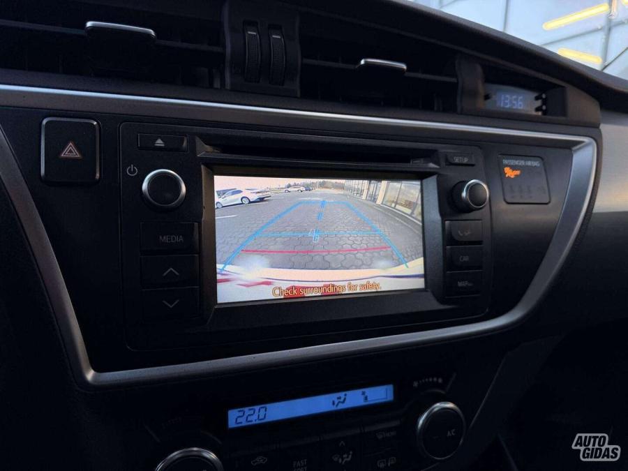 Black Toyota Auris 2015 in Vilnius, with an engine capacity of 1.80 L and mileage of 207 thousand km for 8650 €, photo 20 on AUTOMOTO.COM.LV