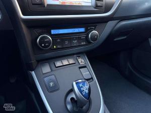Black Toyota Auris 2015 in Vilnius, with an engine capacity of 1.80 L and mileage of 207 thousand km for 8650 €, photo 21 on AUTOMOTO.COM.LV