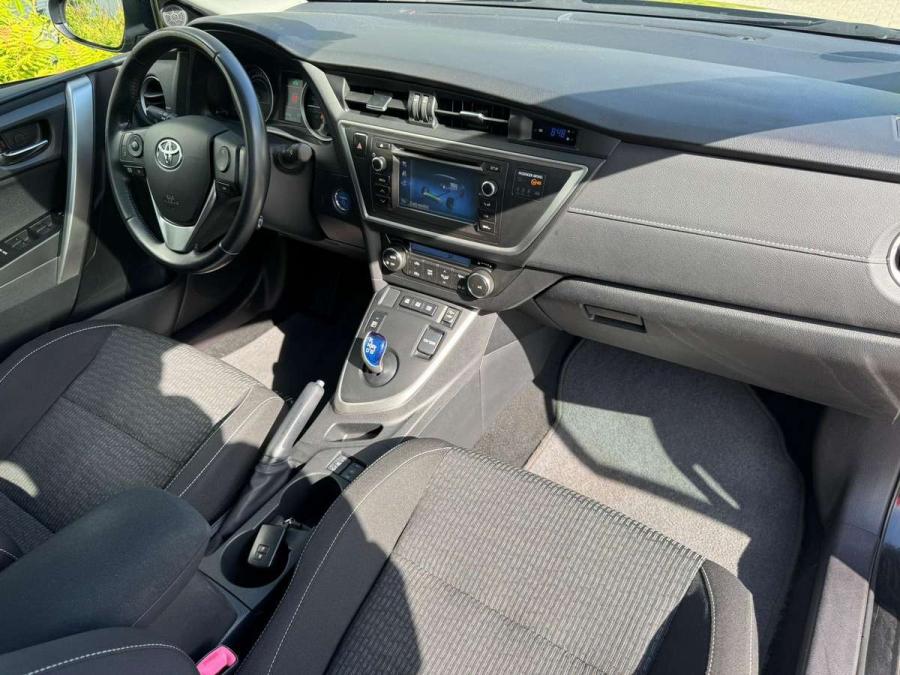 Melns Toyota Auris 2015 Viļņa, ar dzinēja tilpumu 1.80 L un nobraukumu 250 tūkst. km par 8990 €, foto 17 vietnē AUTOMOTO.COM.LV