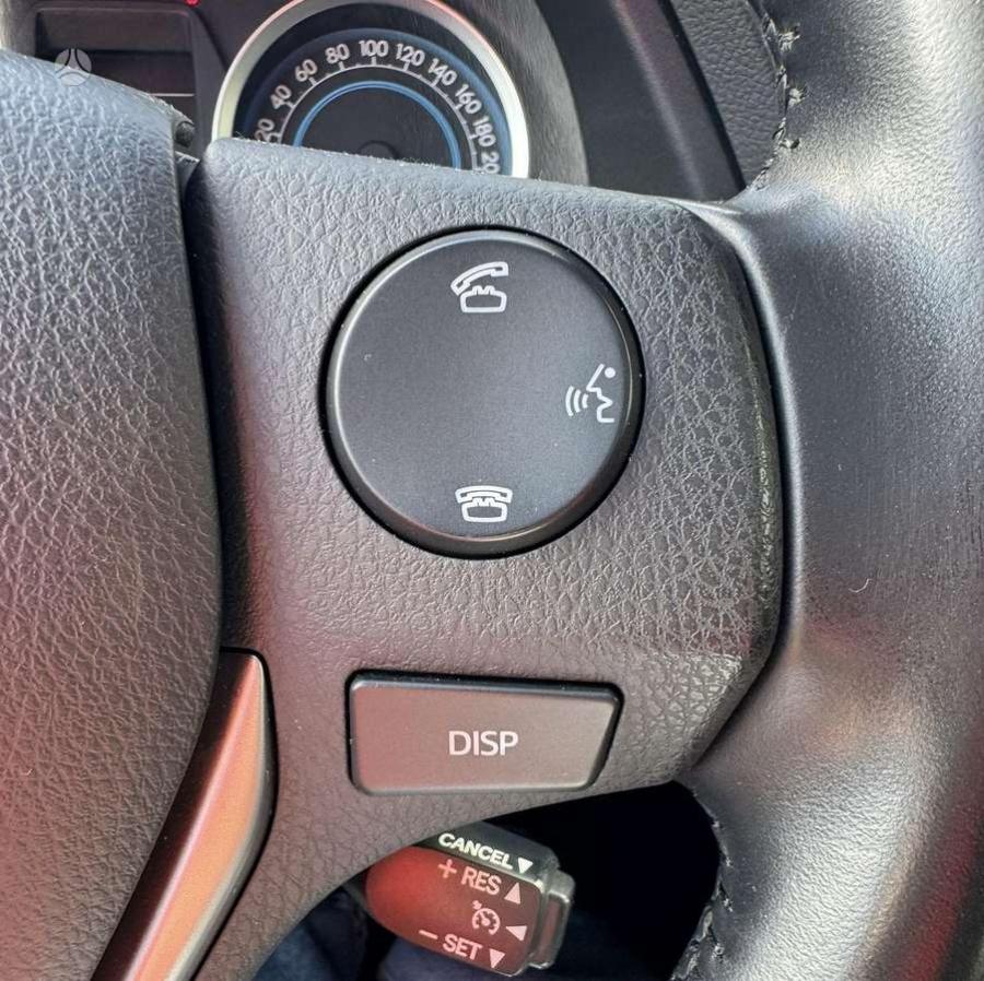 Melns Toyota Auris 2015 Viļņa, ar dzinēja tilpumu 1.80 L un nobraukumu 250 tūkst. km par 8990 €, foto 19 vietnē AUTOMOTO.COM.LV