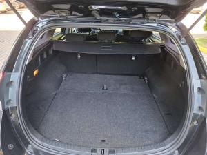 Black Toyota Auris 2015 in Vilnius, with an engine capacity of 1.60 L and mileage of 267 thousand km for 5600 €, photo 13 on AUTOMOTO.COM.LV