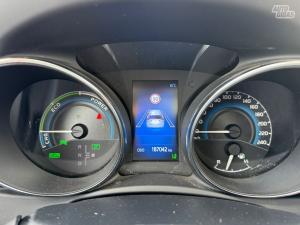 Black Toyota Auris 2015 in Vilnius, with an engine capacity of 1.80 L and mileage of 188 thousand km for 12850 €, photo 21 on AUTOMOTO.COM.LV