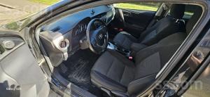 Black Toyota Auris 2015 in Ventspils, with an engine capacity of 1.60 L and mileage of 257 thousand km for 5100 €, photo 14 on AUTOMOTO.COM.LV