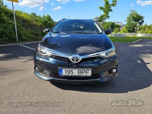Black Toyota Auris 2015 in Tallinn, with an engine capacity of 1.60 L and mileage of 165 thousand km for 9000 €, photo  on AUTOMOTO.COM.LV