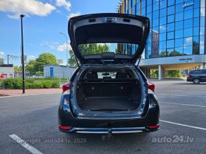 Черный Тойота Аурис 2015 в Таллин, объемом двигателя 1.60 л и пробегом 165 тыс. км за 9000 €, фото 19 на AUTOMOTO.COM.LV