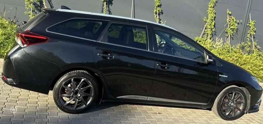 Melns Toyota Auris 2016 Viļņa, ar dzinēja tilpumu 1.80 L un nobraukumu 250 tūkst. km par 9990 €, foto 8 vietnē AUTOMOTO.COM.LV