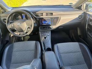 Melns Toyota Auris 2016 Viļņa, ar dzinēja tilpumu 1.80 L un nobraukumu 250 tūkst. km par 9990 €, foto 12 vietnē AUTOMOTO.COM.LV