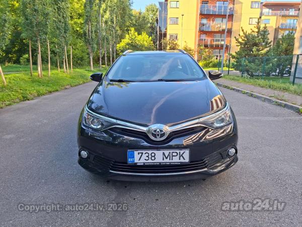 Toyota Auris 2016 in Tallinn on AUTOMOTO.COM.LV Black Toyota Auris 2016 in Tallinn, with an engine capacity of 1.20 L and mileage of 95 thousand km for 10900 €, photo 1 on AUTOMOTO.COM.LV