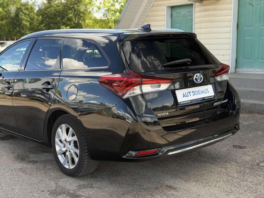 Melns Toyota Auris 2016 Mažeikiai, ar dzinēja tilpumu 1.80 L un nobraukumu 252 tūkst. km par 10500 €, foto 11 vietnē AUTOMOTO.COM.LV